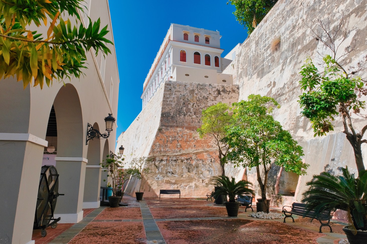 10 Cheapest Caribbean Destinations to Fly To—Which Island Should You ...